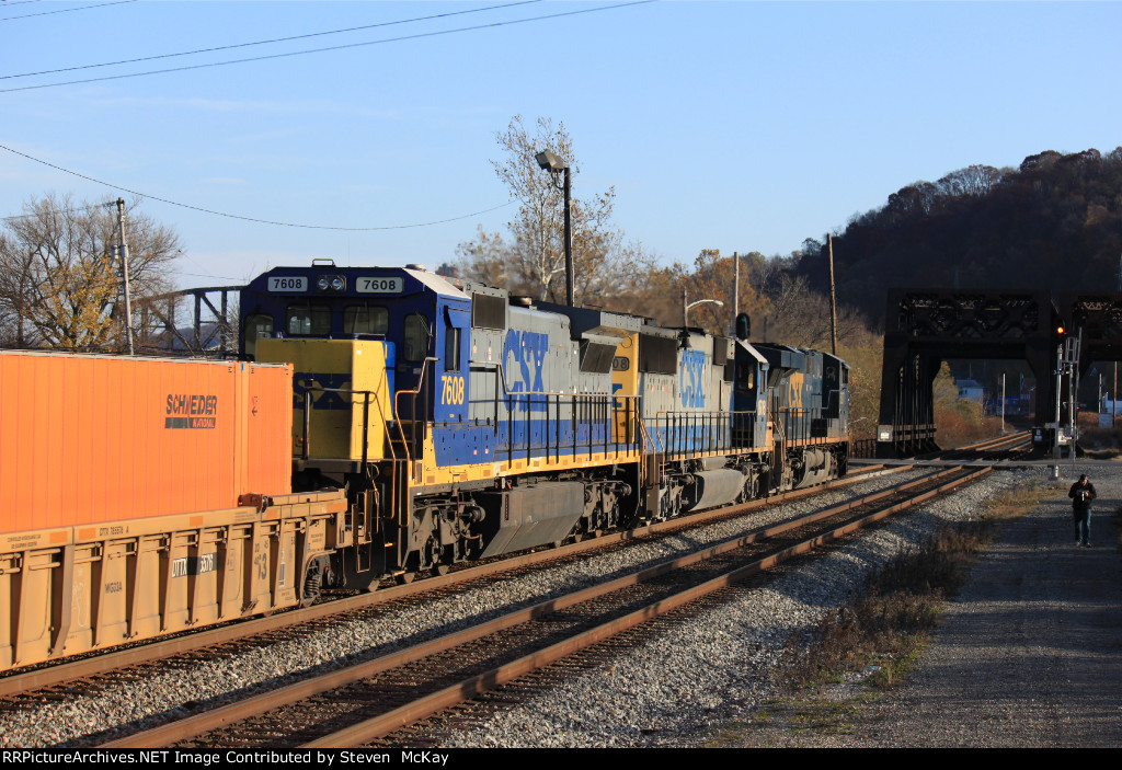CSX 7608
